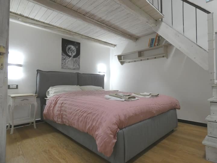 Casa Di Mo' Centro Storico-100 Mt Dal Porto Antico - Gênes