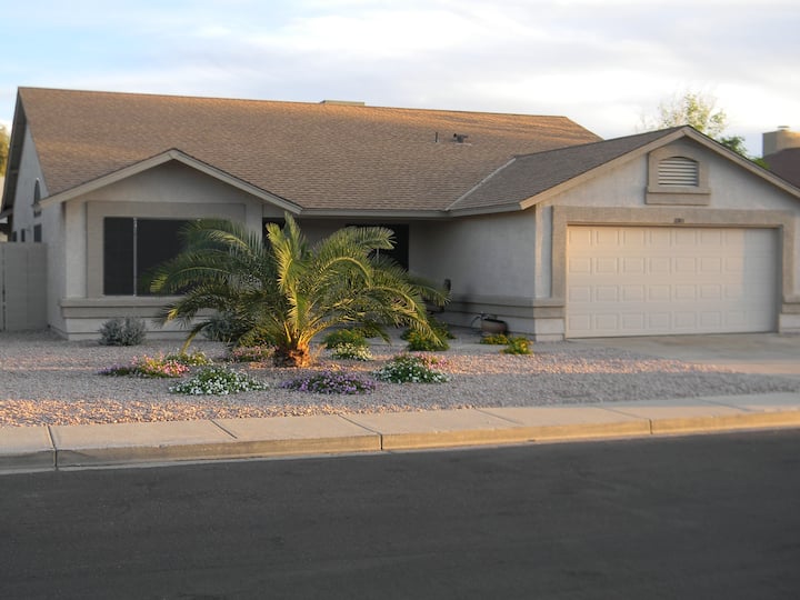 Westgate Vacation Rental/walk To Statefarm Stadium - Sun City