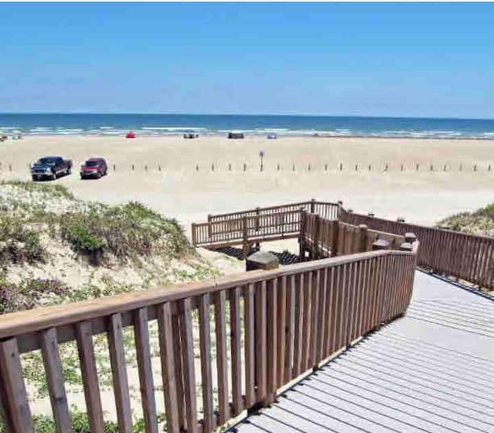 2/2 Condo Private Beach Boardwalk Mm 10 - 11th St. - Port Aransas, TX