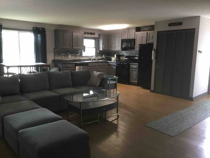 # 7- Spacious 2 Bedroom Condominium - Conway, NH