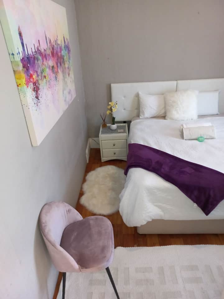 Richmond Hill Suites (16 Guests Vacation Villas) - Port Elizabeth