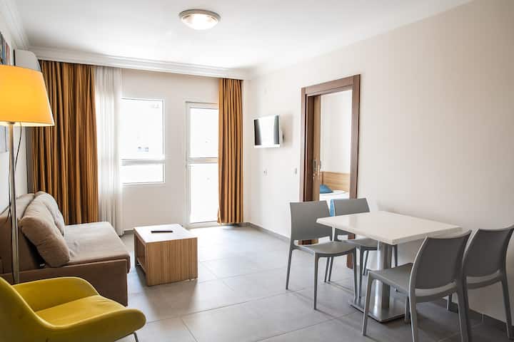 Family Room In Kleopatra Tuna Apart Hotel - Alanya