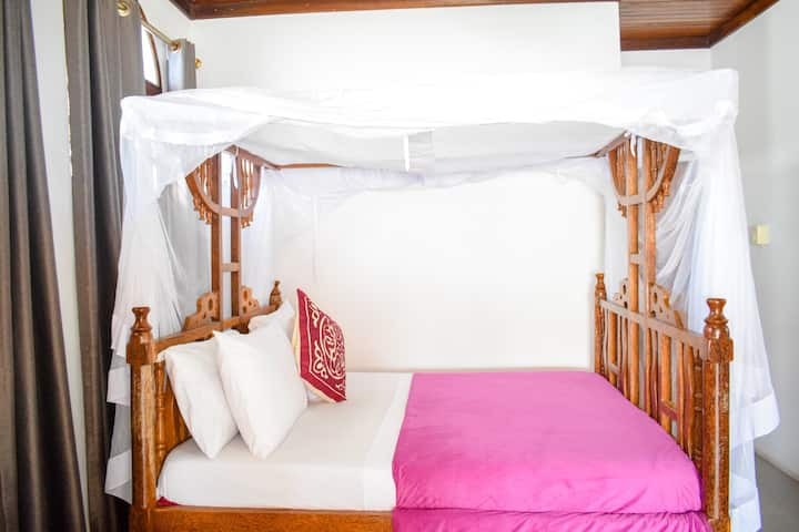 Shangani Hotel Double king Room - Hotels for Rent in Zanzibar, Zanzibar ...