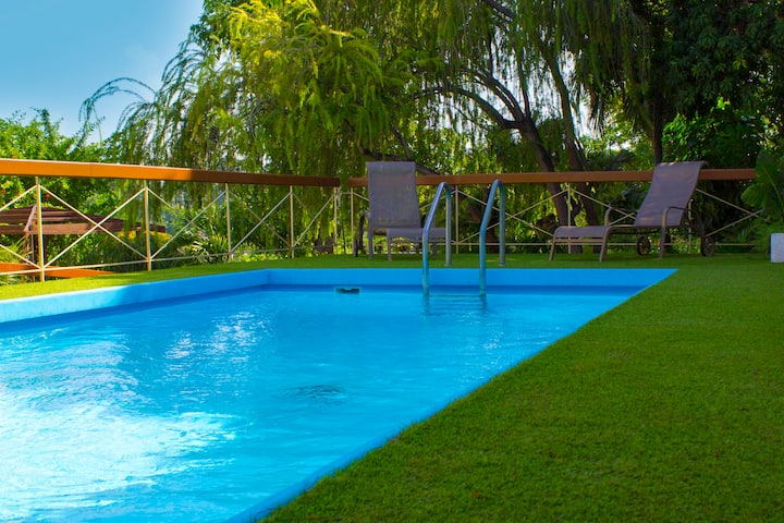 Camilo's Terrace (Pool & Wifi) - Havana