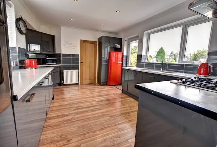 Ideal For Great North Run, Air Show & Stadium Gigs - South Shields