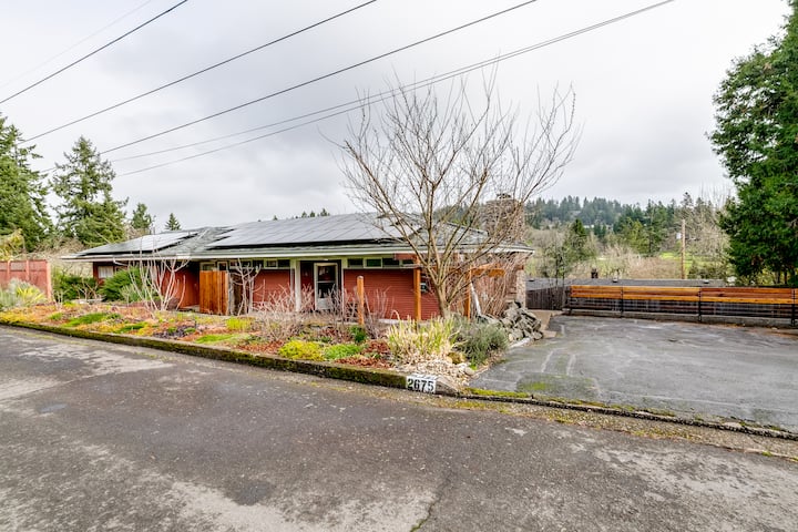 Se, Family Friendly, Safe Home - Eugene, OR
