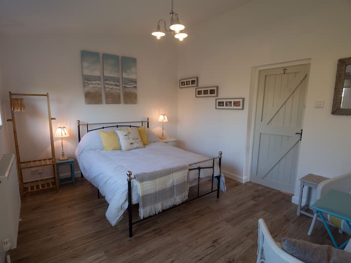 Garden Retreat Seafront Apartment Parking - Paignton