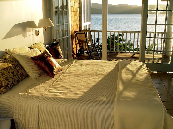 Fort Recovery Resort 3br Superior Beachfront Villa - Coral Bay, Virgin Islands