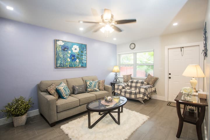 Downtown Hollywood Classy 1 Bdrm Memory Foam Bed! - Hollywood, FL