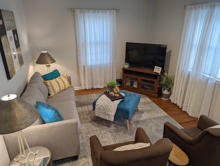 3br/2bath Home - No Cleaning Fees - Omaha, NE