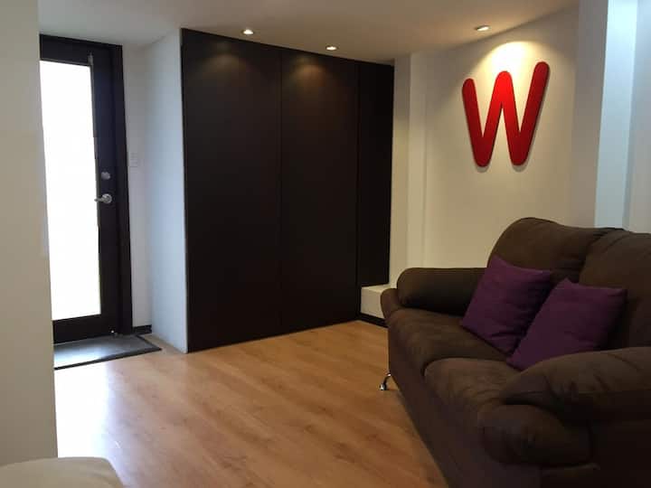 Nice, Safe And Clean Apartment, 1 Couple W Parking - Cuenca, Ecuador