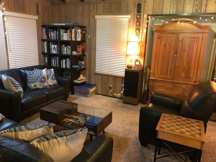 Friendly & Comfortable Mountain Get-away - Truckee, CA