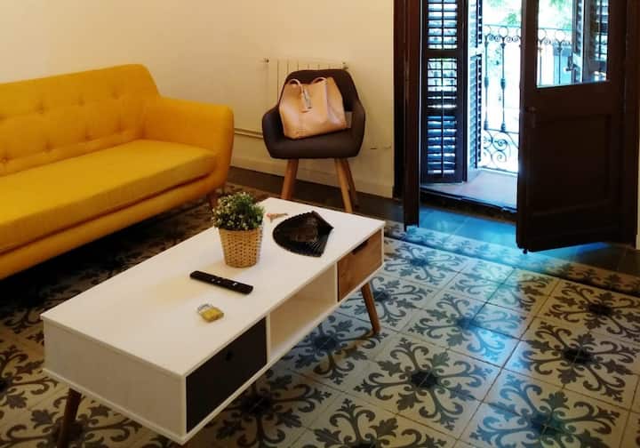 New! Cozy Apartment With Terrace In Sants - El Prat de Llobregat