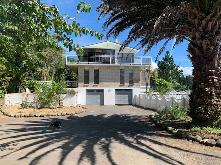 La Ferme New Plymouth : Group Accomodation - New Plymouth