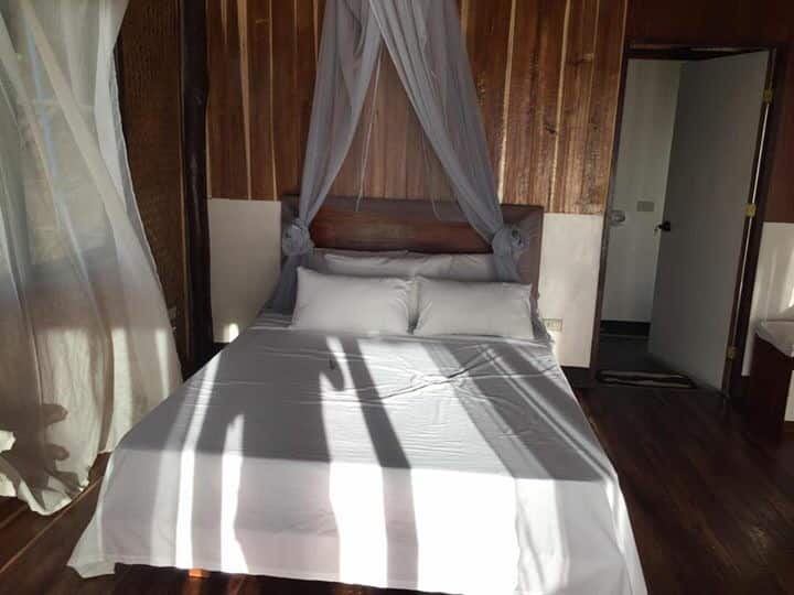 Ursula Beach Club Hillside Cottage - 엘니도