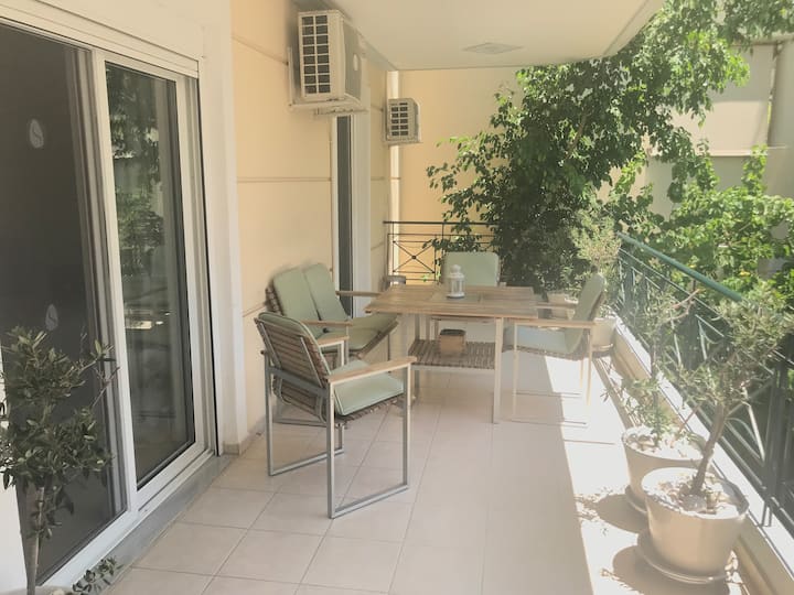 Modern Apartment In City Centre - Great Location - Athènes