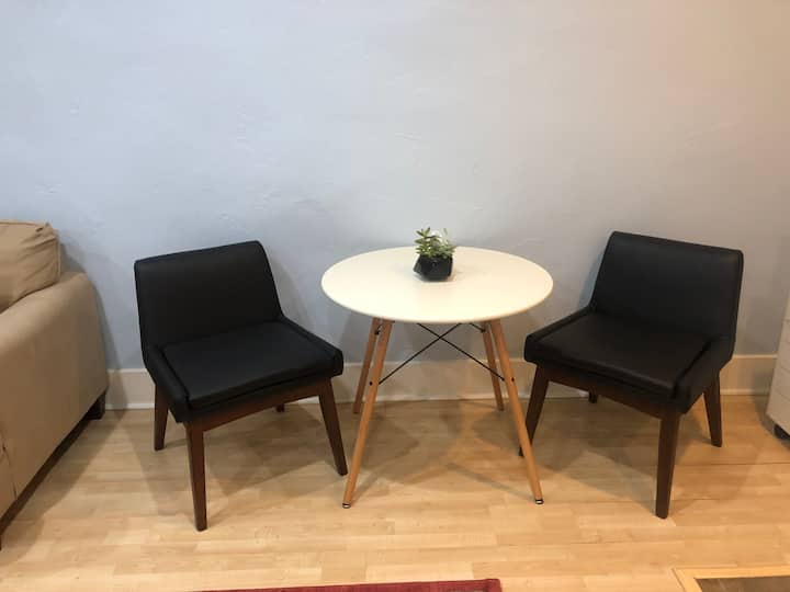 Inviting Suite In University Bungalow - Salt Lake City, UT