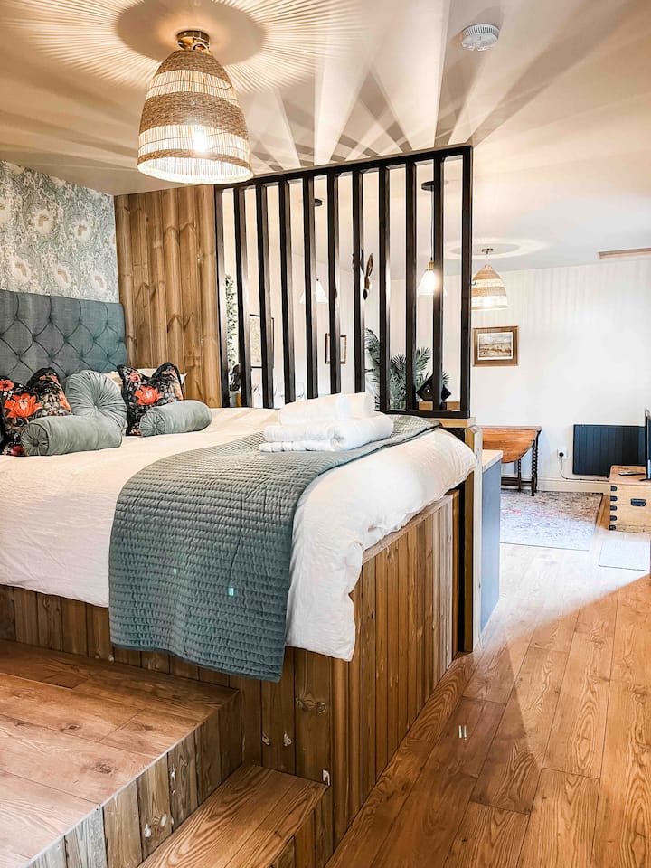 Romantic & Cosy New Forest Stable Block With Bikes - Fordingbridge