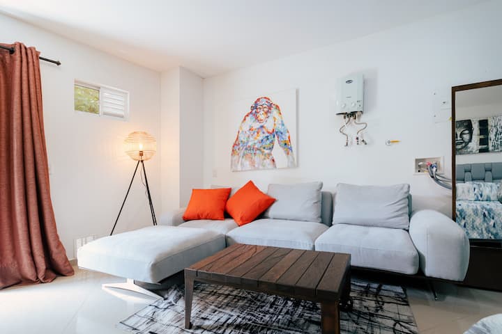 King Bed-studio La Buena Mesa Jardines, Envigado - Envigado