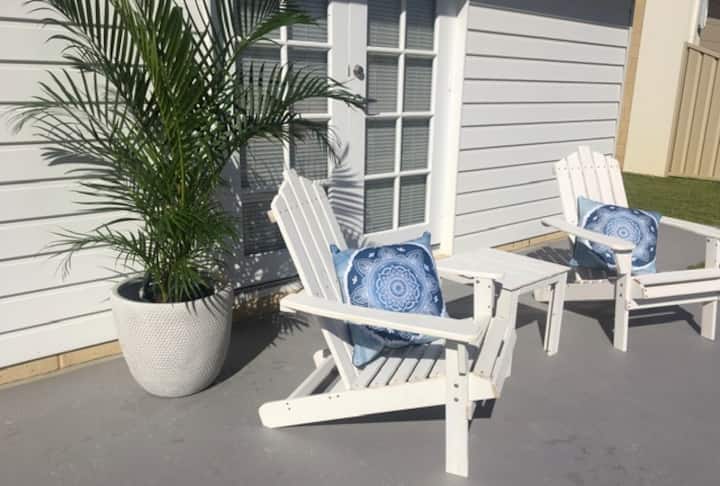 Jurien Bay Treat "Beachwood" Adult Accommodation - Jurien Bay