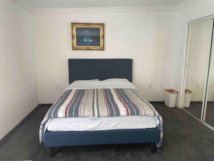 Guesthouse In The Heart Of Beverly Hills! - Palms - Los Angeles