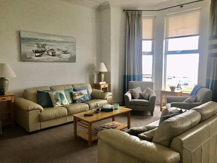 Spacious Portrush Apartment With Stunning  Views - Portrush