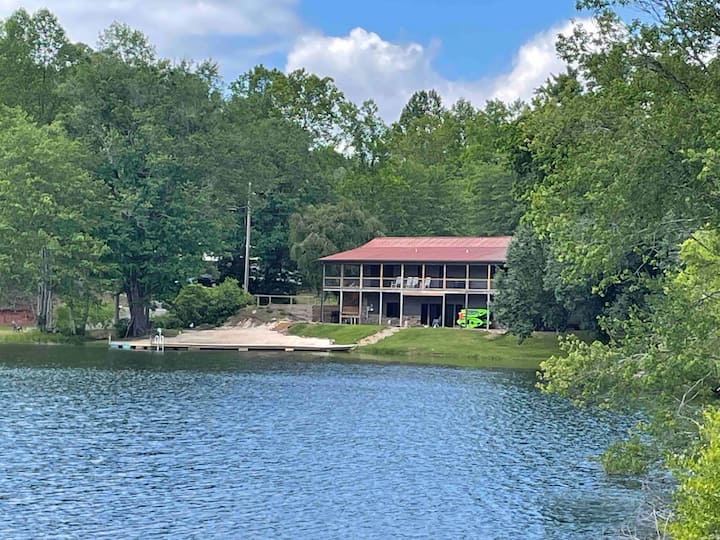 Sunset Cove  - Sleeps 8 - Hiawassee, GA