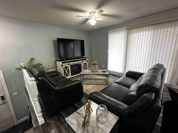 Cloud Nine Air Bnb - Slave Lake