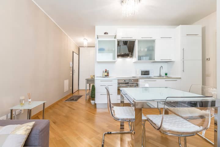 Pretty And Modern Apartment - Milan