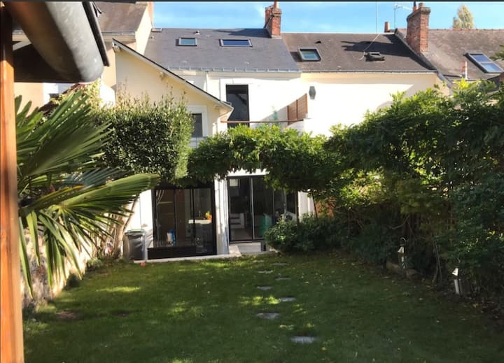 Grande Mancelle Hyper Centre Ville 100% Rénovée - ル・マン