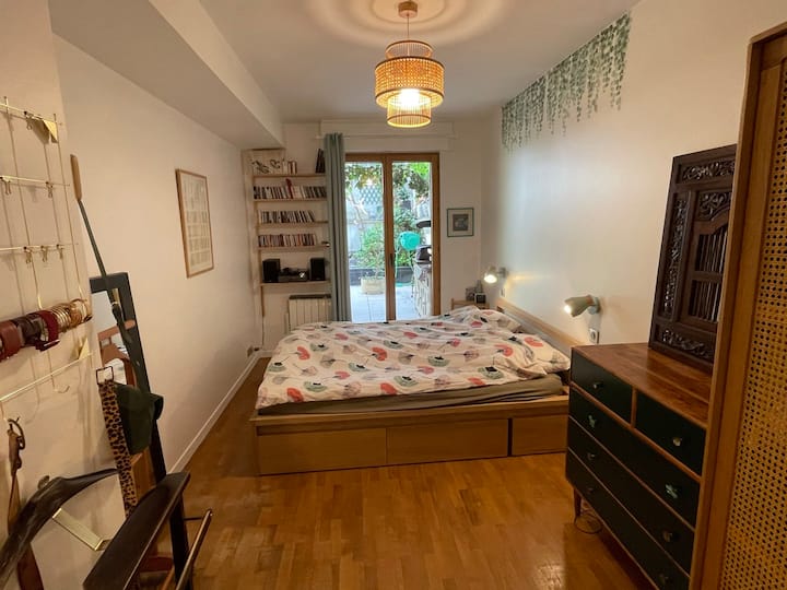 Rare à Paris: Appartement Avec Jardin Privatif. - Paris