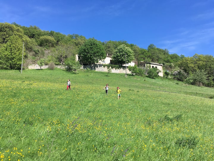 Belle Ferme Ancienne Avec Vue Sur Gigors - Crest