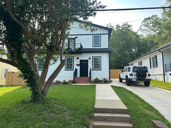 Belmont Bungalow @ Airport - Belmont, NC