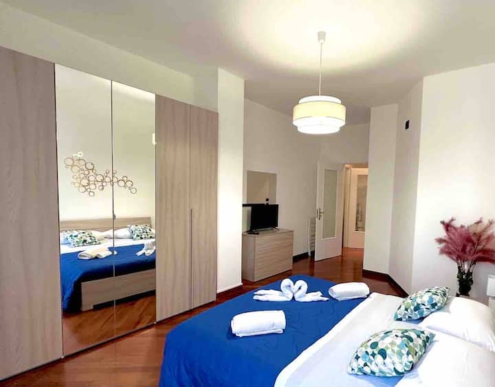 Spacious Apartment Just Steps From The City Center - Monopoli