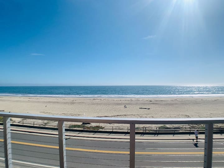 Large, Updated 5 Bedroom Ocean Front Home - Aptos, CA