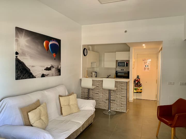 Skol 246c Beachfront Central Location With Views And Wifi - Marbella