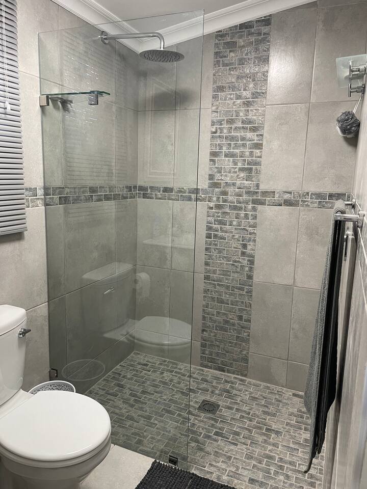 Self Catering Garden Cottage In Durban North - Durban