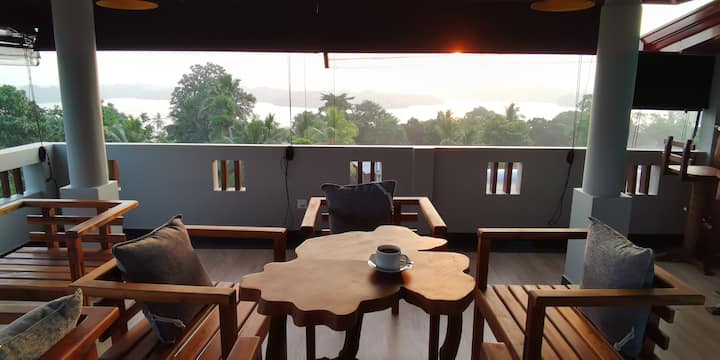 Lagoon Hotel Deluxe Room 203/ac/ Kitchen Use - Hikkaduwa