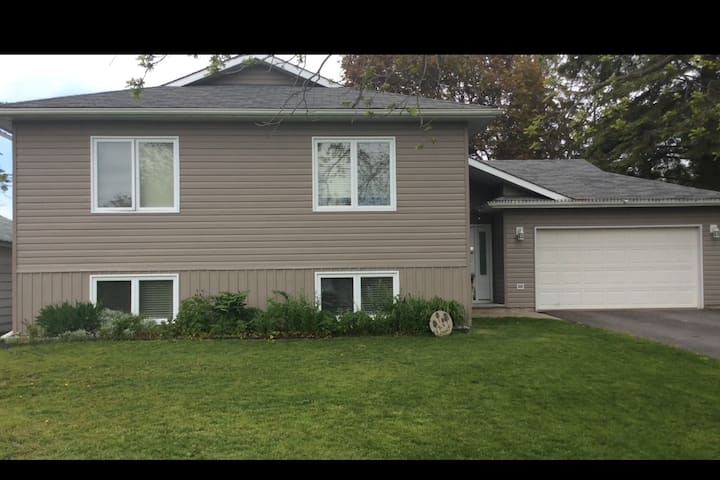 Grandmas House - Prince Edward County