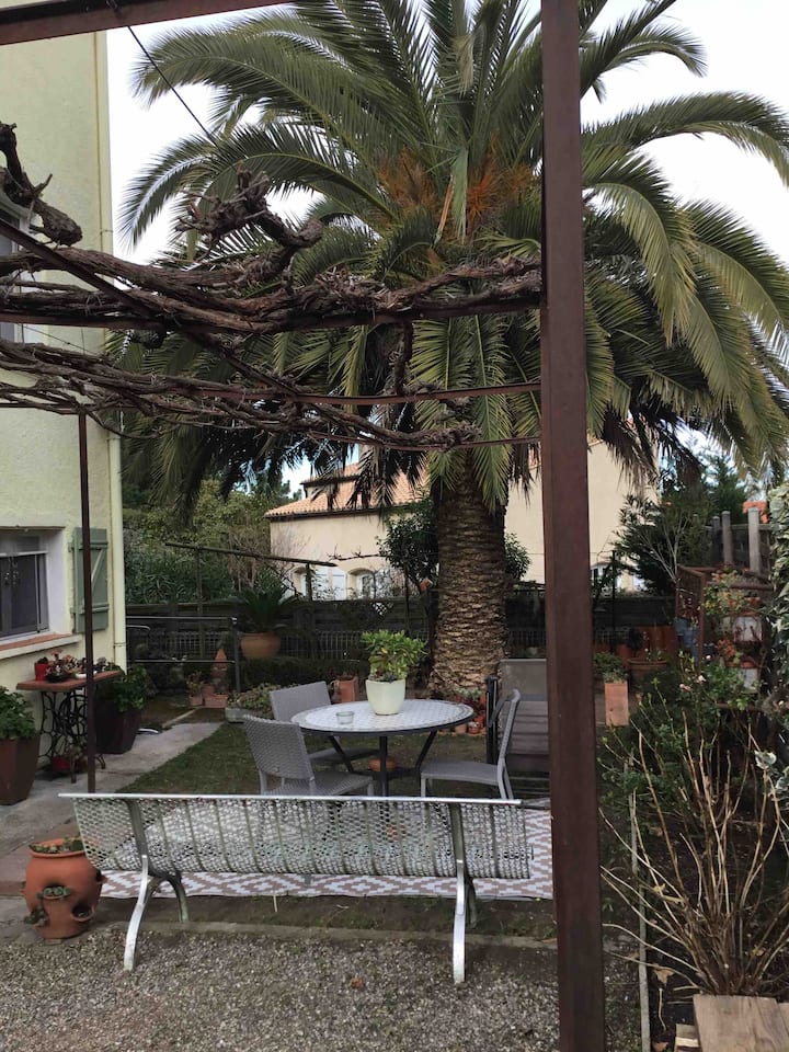 Studio Indépendant Dans Lotissement Calme - Céret