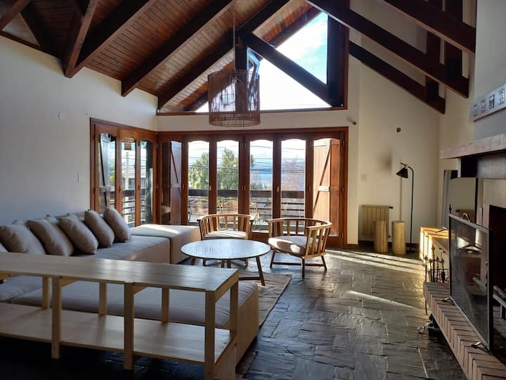 Casa Amplia En Bariloche, Con Vista Al Lago. - 聖卡洛斯-德巴里洛切