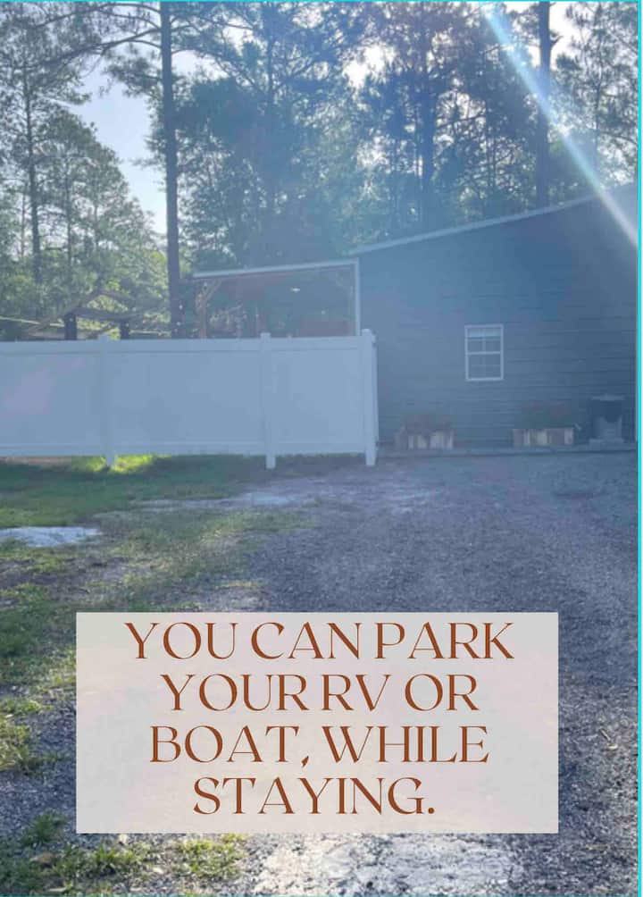 Forest Theme Oasis | Peaceful Retreat Near Tampa - Wesley Chapel, FL