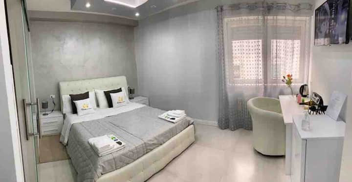 Room In Old Town With Prv Bathro - Trient