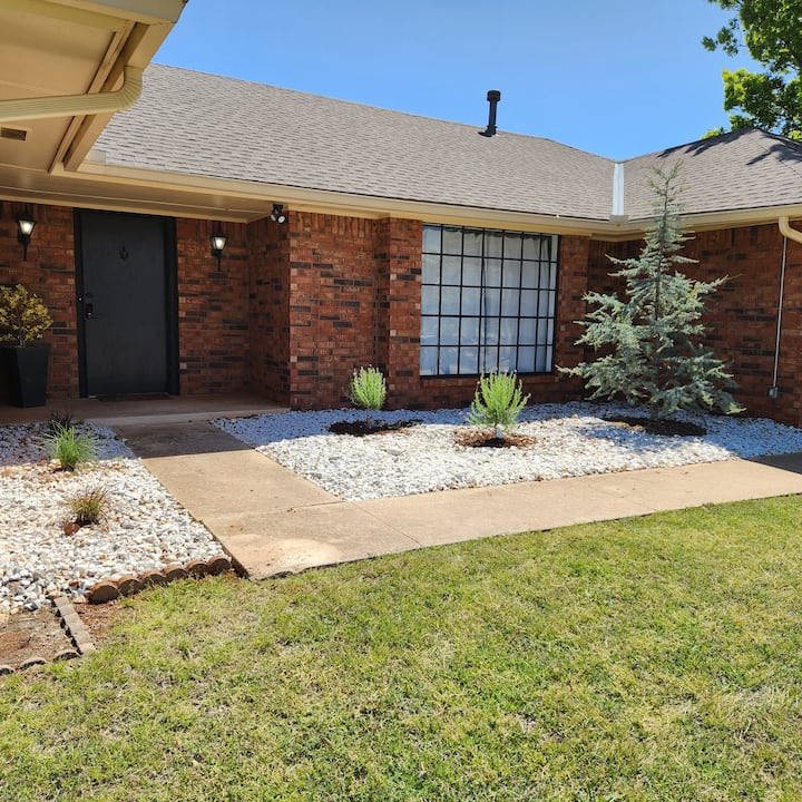 No Clean Fee Spacious/pet Friendly/5 Min To Lake! - Oklahoma City, OK