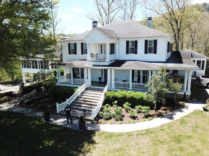 Rabun Manor Resort - Dillard, GA