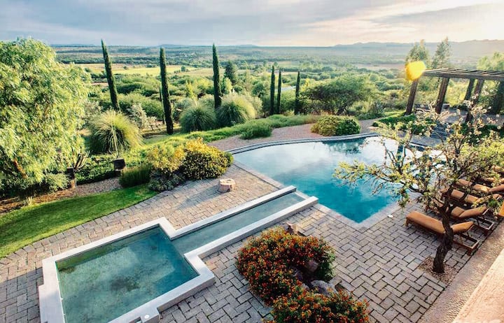 Casa Adela Designer Hacienda: Pool, Views & Staff - San Miguel de Allende