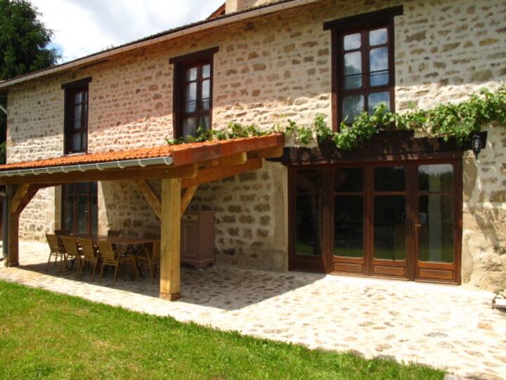 Grande Maison En Pierre - Domaine De 43h Et éTang - Creuse