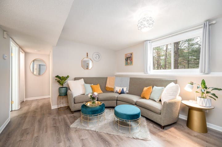 Pets~trails~beaches~10mins To Tc~2 Person Suite - Traverse City, MI