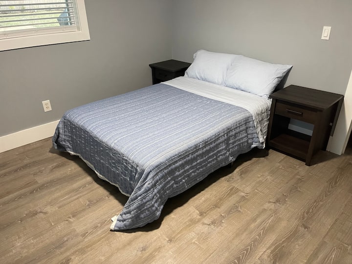 Private Bedroom/own Bath In Shared Beach House - New Smyrna Beach, FL