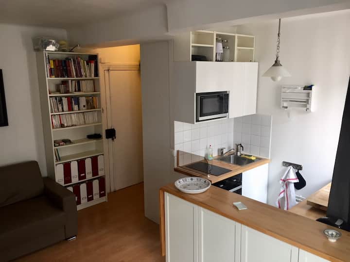 Studio à Proximité De Montmartre. - Paris